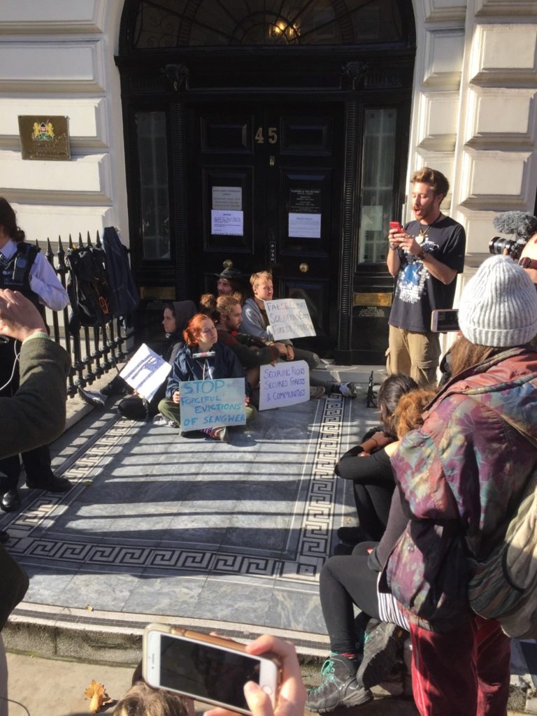 BREAKING: Extinction Rebellion Scotland have blocked the entrance to ...